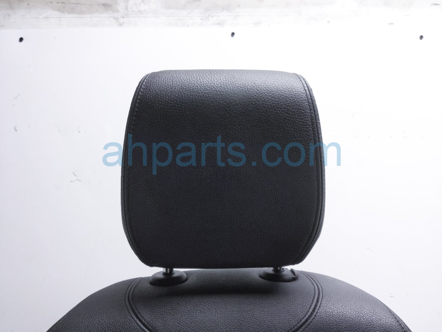2015 BMW 328i Front Passenger Seat - Black 52-10-7-243-537