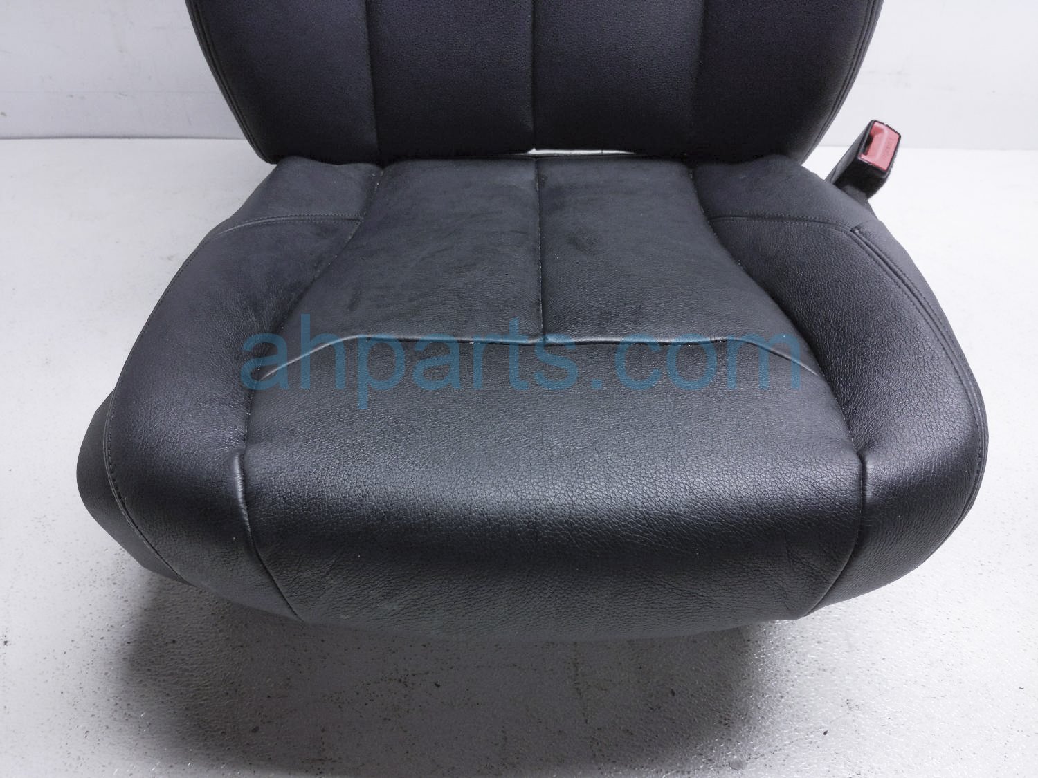 Sold 2015 BMW 328i Front Passenger Seat - Black 52-10-7-243-537,