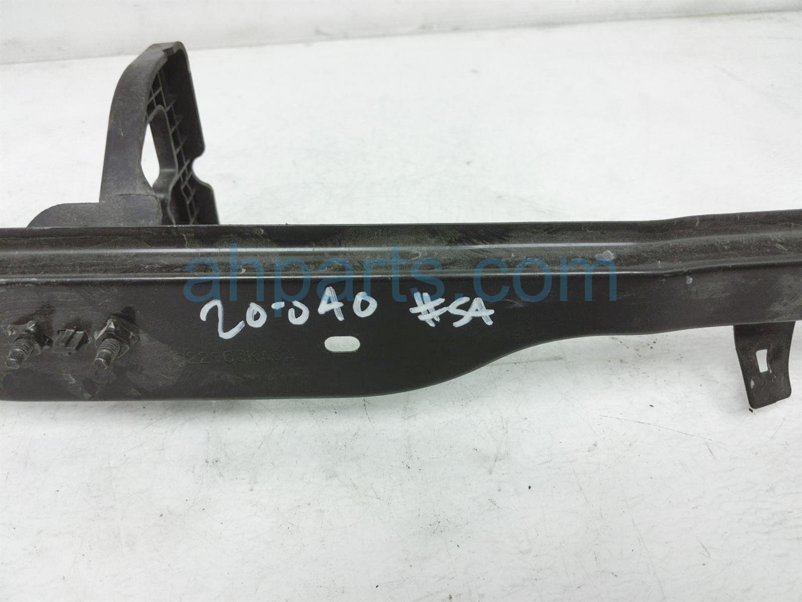 Sold 2019 Nissan Pathfinder Radiator Core Vertical Retainer Support ...