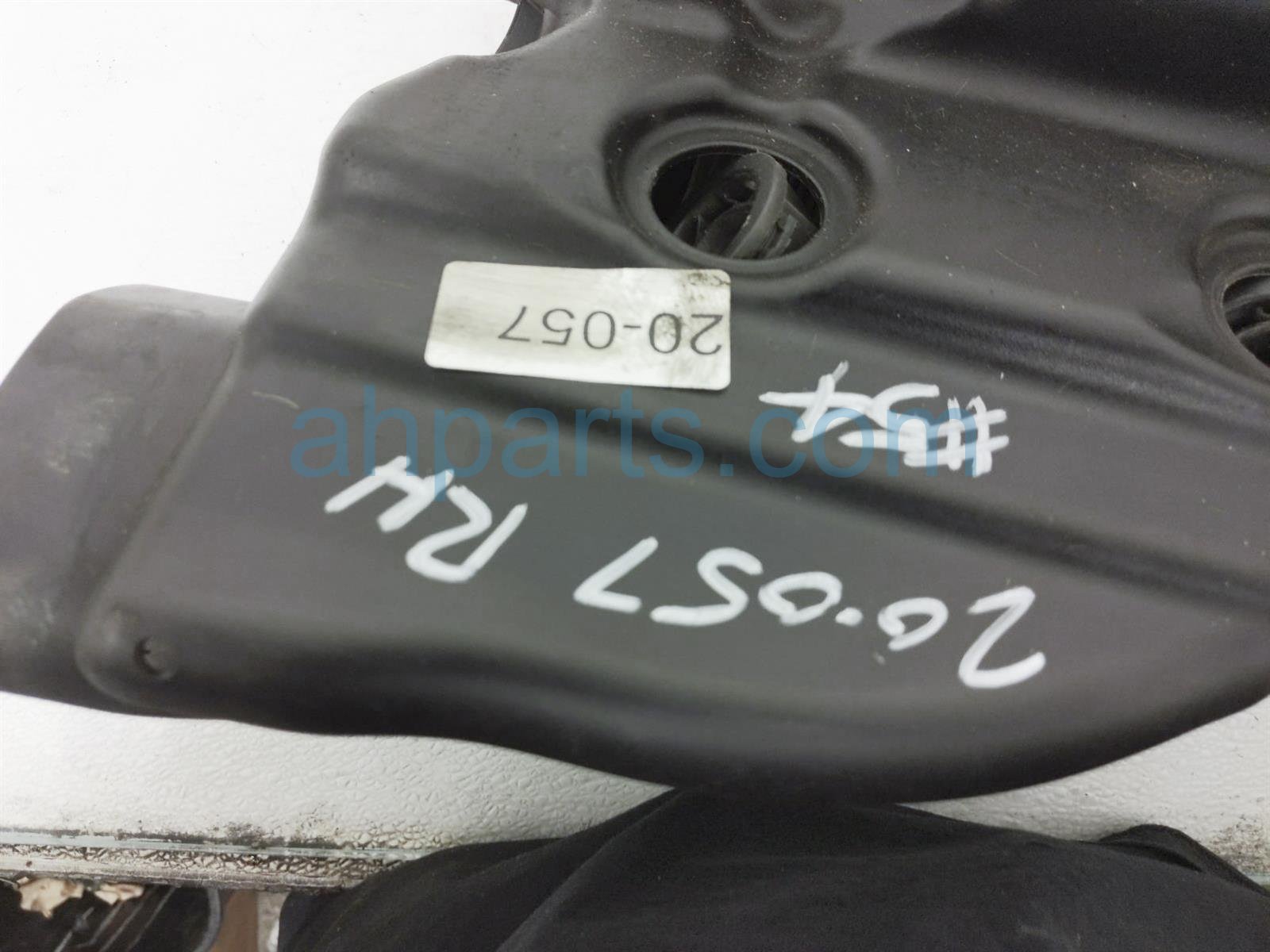 Sold 2011 BMW 550i Right Air Cleaner Intake Box 13-71-7-577-466,