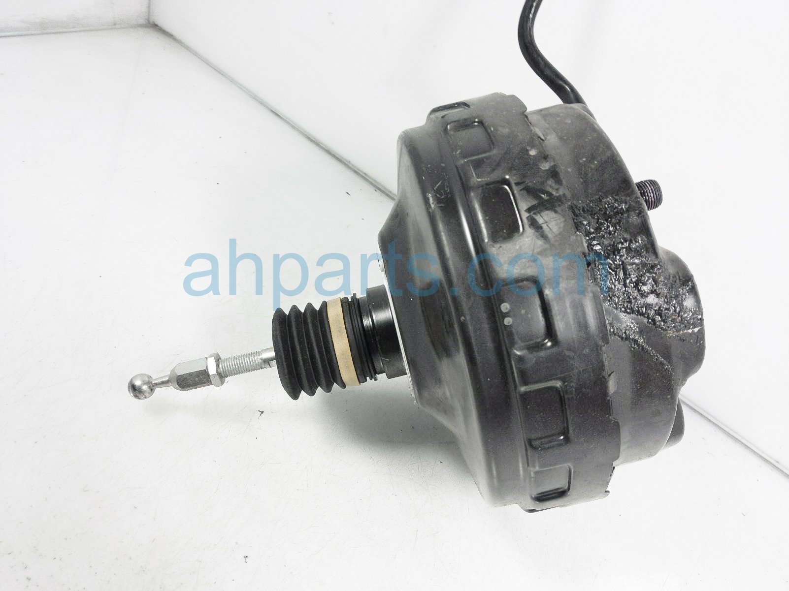 Sold 2010 Audi Q5 Audi Power Brake Booster 8R0-612-107-D,