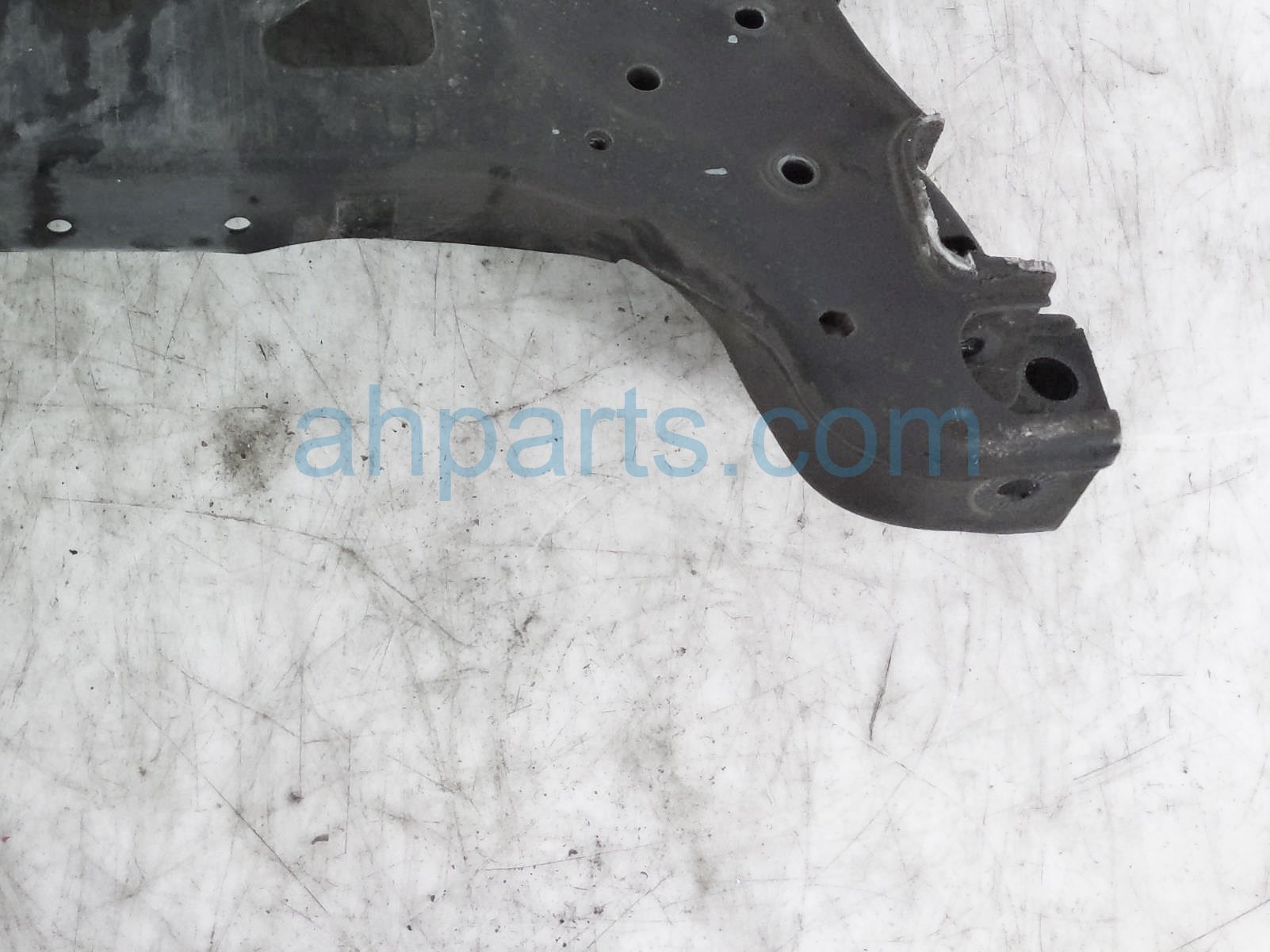 Sold 2015 Volkswagen Beetle Crossmember Front Sub Frame / Cradle 5C0 ...