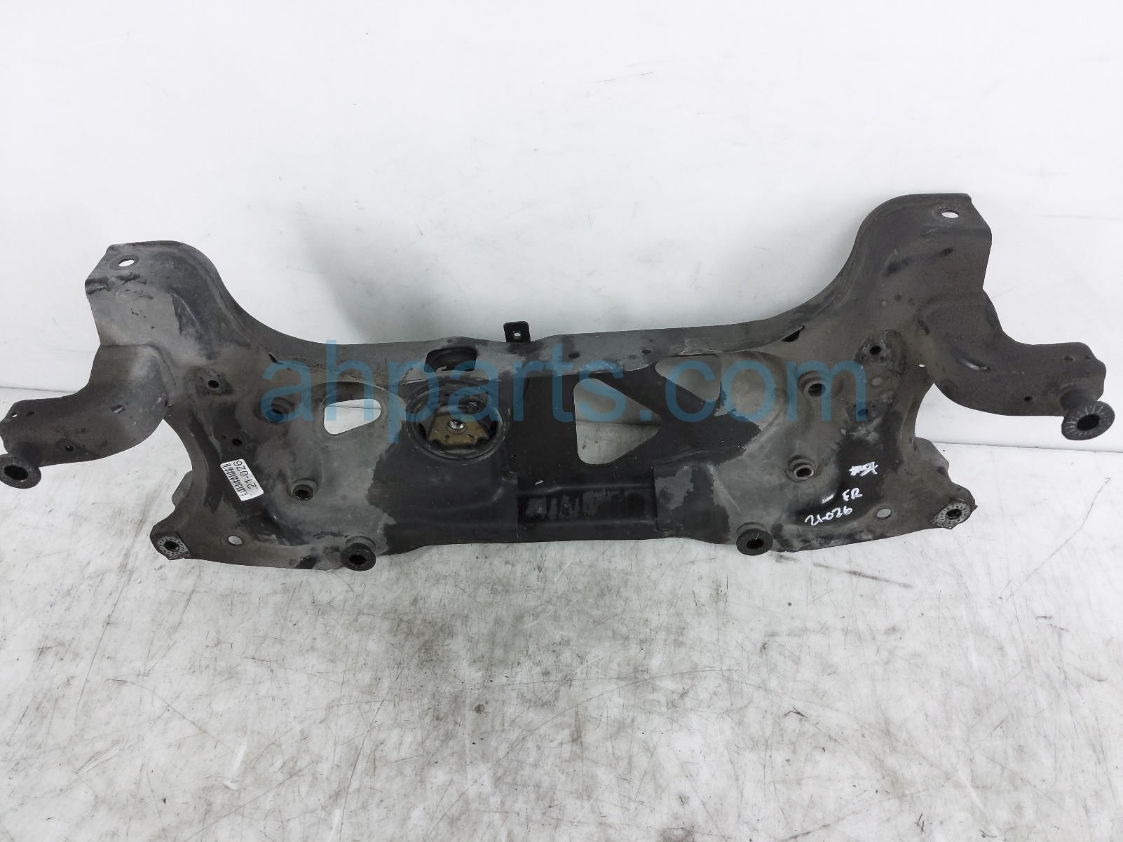 Sold 2015 Volkswagen Beetle Crossmember Front Sub Frame / Cradle 5C0 ...