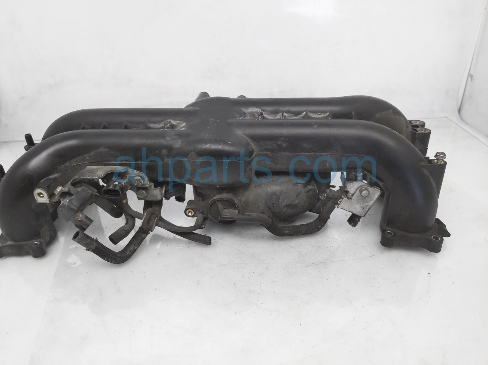 Sold 2009 Subaru Impreza Upper Intake Manifold 14011AB900