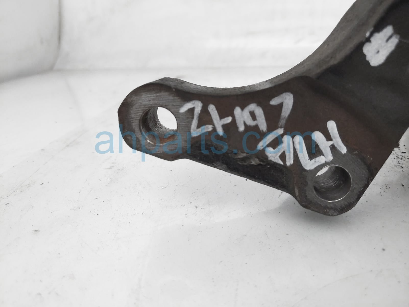 Sold 2014 Nissan Sentra Front Driver Spindle Knuckle Hub 40015-1KA1A,