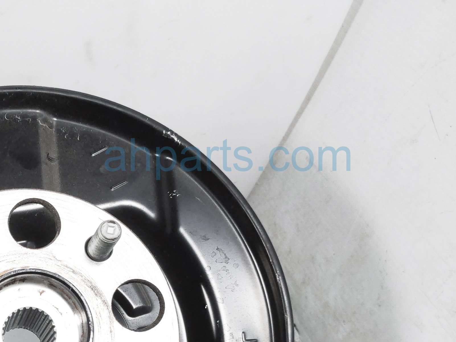 Sold 2021 Toyota Venza Axle Stub Rear Driver Spindle Knuckle Hub 42305 ...