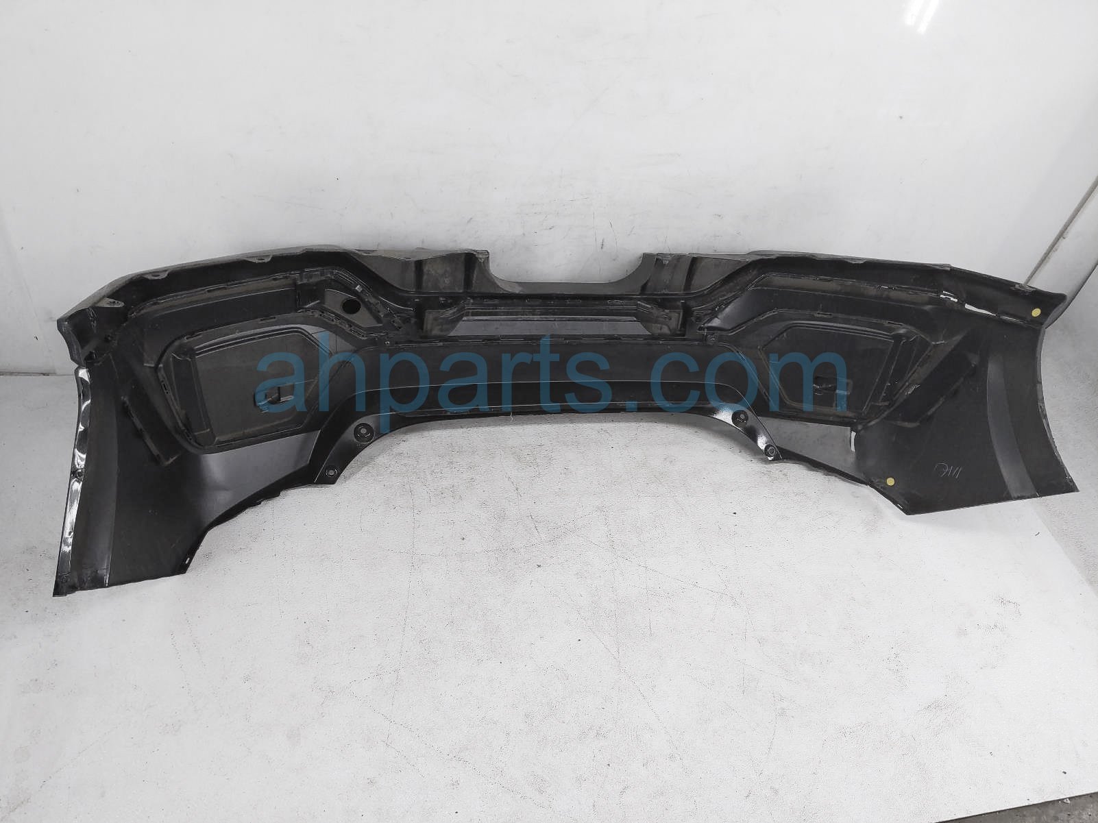 Sold 2018 Honda Civic Rear Bumper Cover - Black - Note 04715-TGH-A00ZZ,