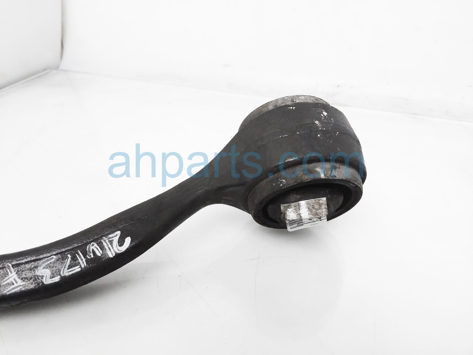 Sold 2008 BMW 335i Front Driver Rearward Lower Control Arm 31-12-6-768-983,