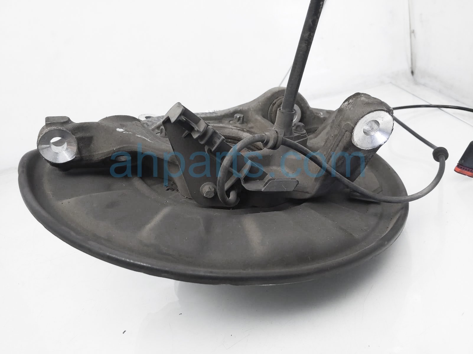Sold 2011 Mercedes E350 Axle Stub Rear Passenger Spindle Knuckle Hub ...