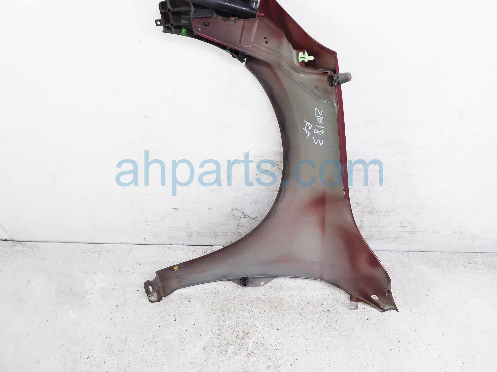 Sold 2012 Volvo S60 Front Passenger Fender - Red (702) 31352074