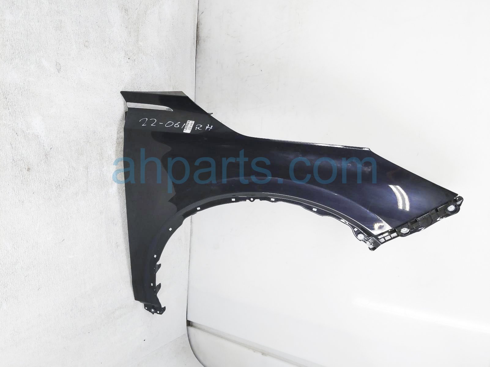 Sold 2022 Acura MDX Front Passenger Fender - Purple - Pb92p 60210-TYA ...