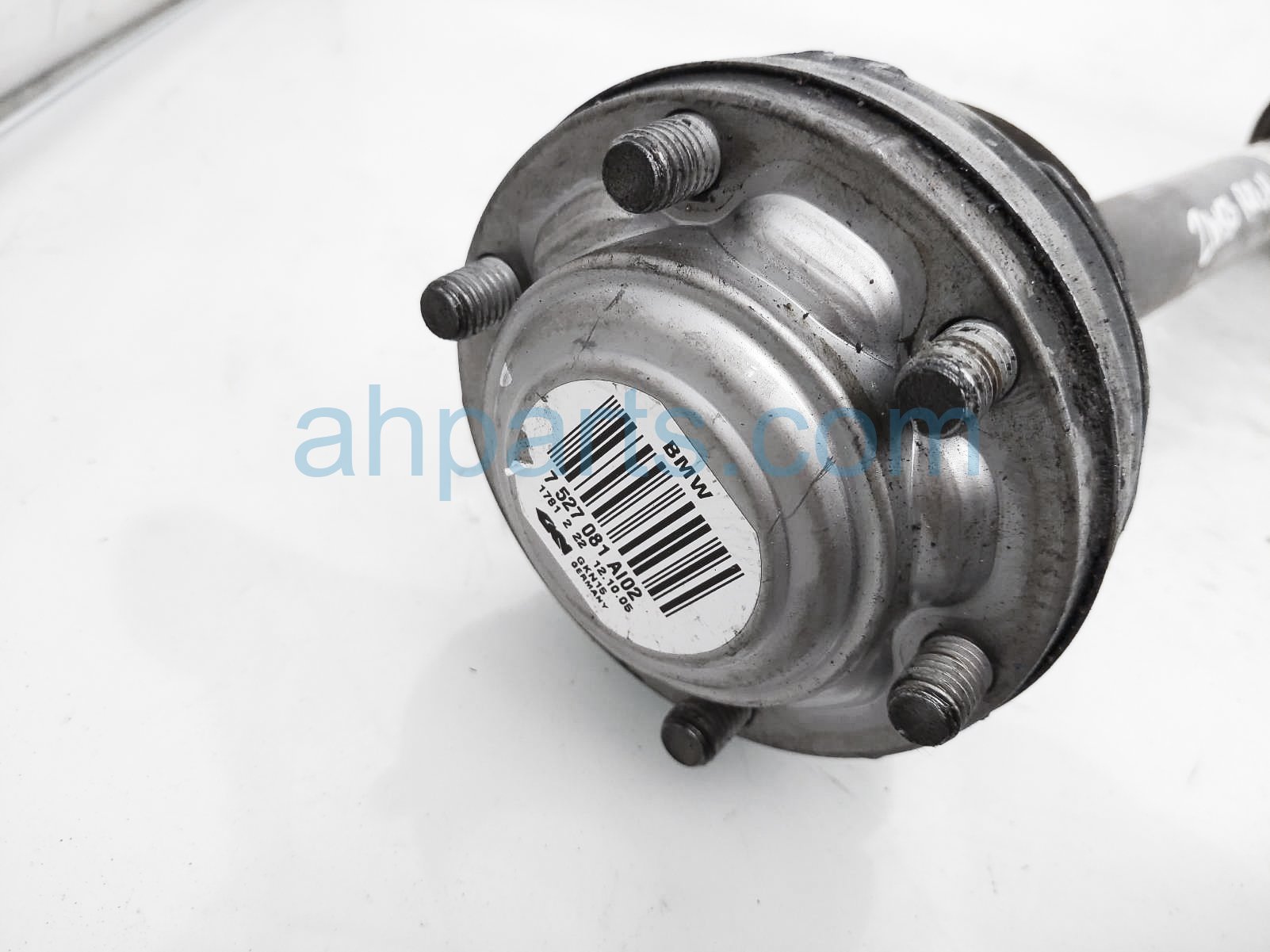 Sold 2006 BMW 330i Rear Driver Axle Drive Shaft - Rwd 33-20-7-561-795,