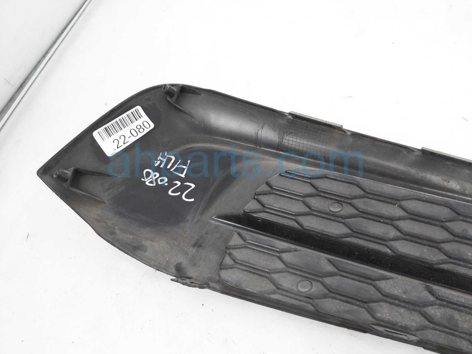 Sold 2017 Honda Civic Grille Front Driver Fog Light Cover - Black 71108 ...