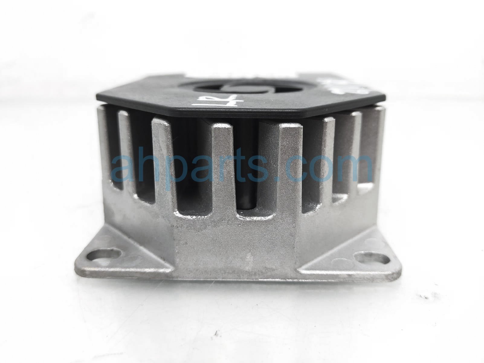 Sold 2012 Mercedes E350 Audio Amplifier Control Unit 2118705189