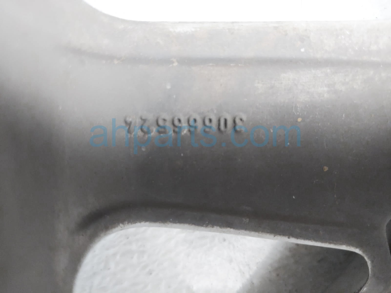 Sold 2008 Volvo S40 16 Inch Wheel / Rim 30736595