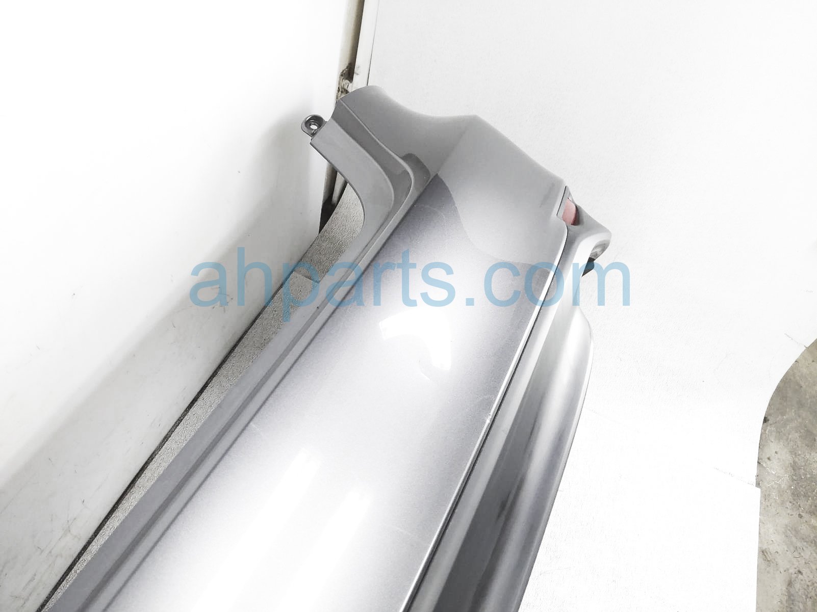 Sold 2019 Toyota Camry Rear Bumper Cover - Grey 52159-0X913,