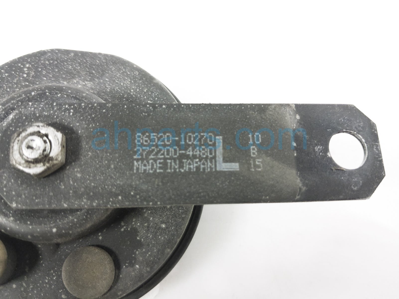 Sold 2019 Toyota C-HR Low Note Horn Assy 86520-10270,