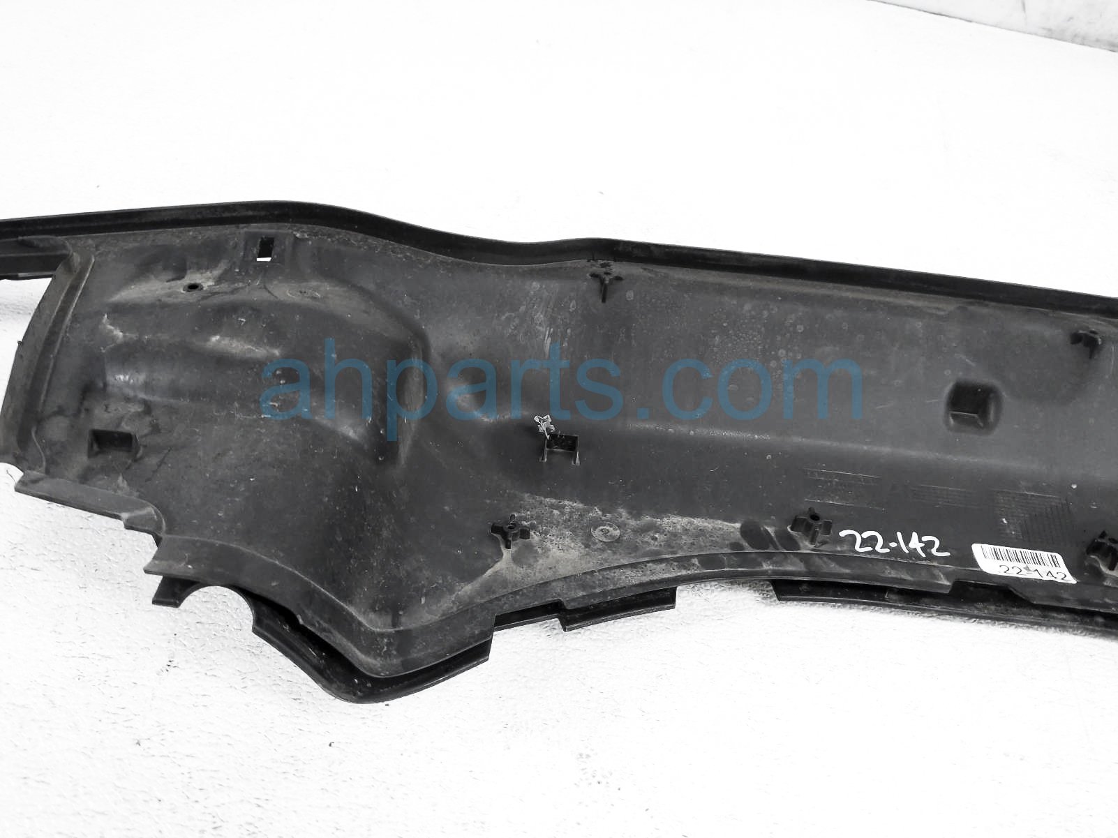 2014 BMW Minicooper Countryman Windshield Cowl Cover Upper Firewall 2014 BMW Minicooper Countryman Windshield Cowl Cover Upper Firewall