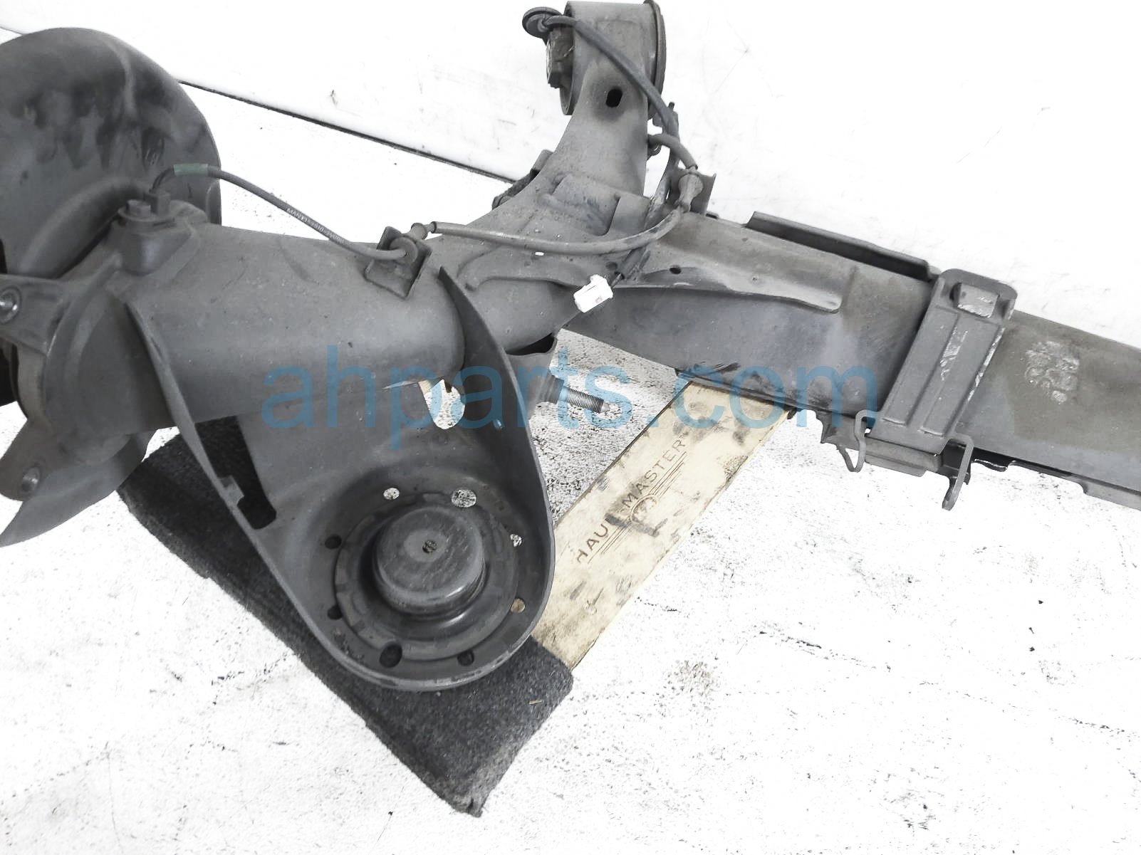 Sold 2014 Hyundai Veloster Rear Axle Torsion Beam 55100-2V501,