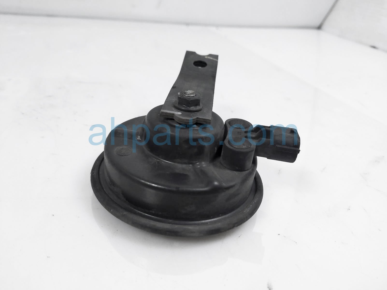 Sold 2014 Hyundai Veloster High Note Horn 96620-2V610,