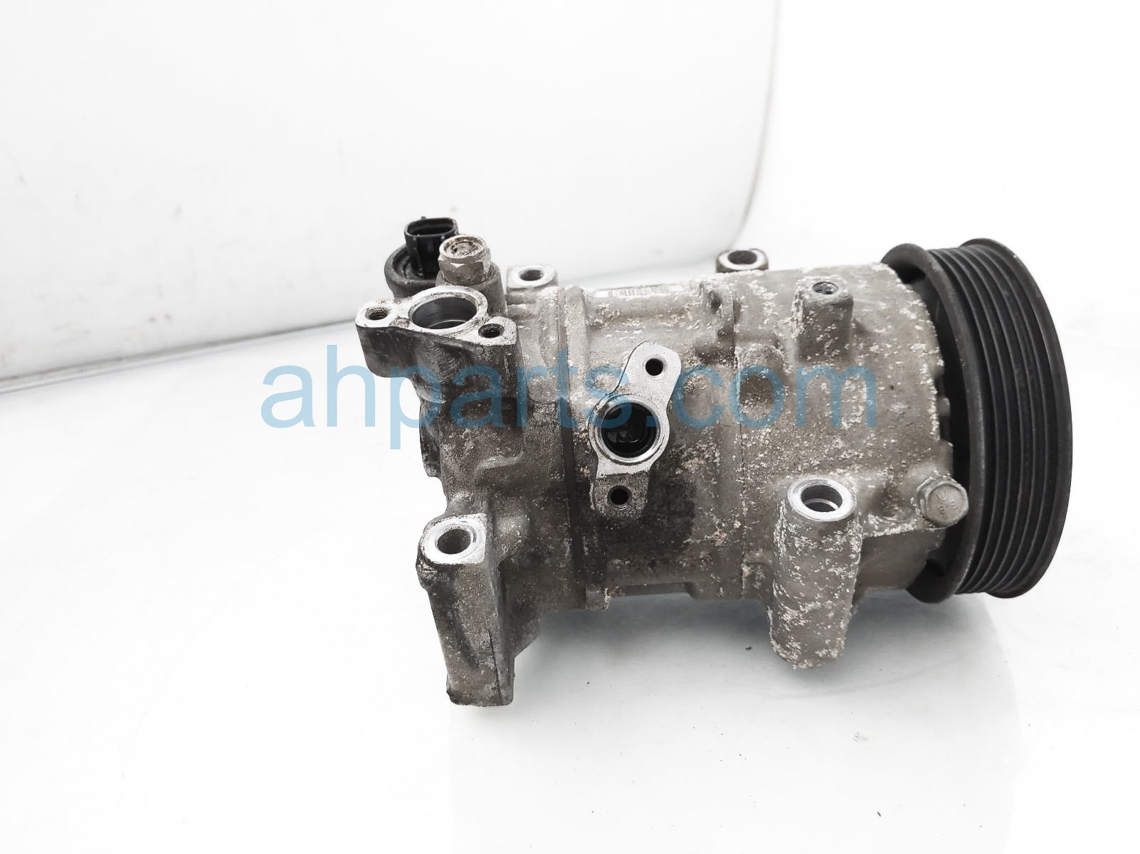 2015 Toyota Corolla Air + Clutch Ac Pump / Compressor - S Plus 88320-0Z070