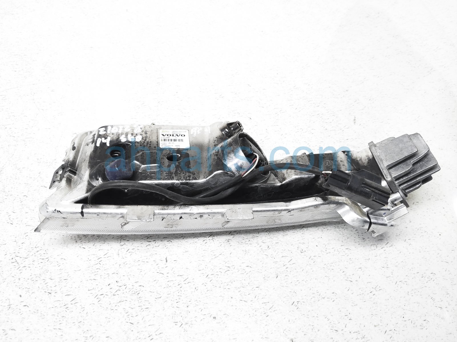 Sold 2014 Volvo S60 Passenger Daytime Running Lamp 31420396,