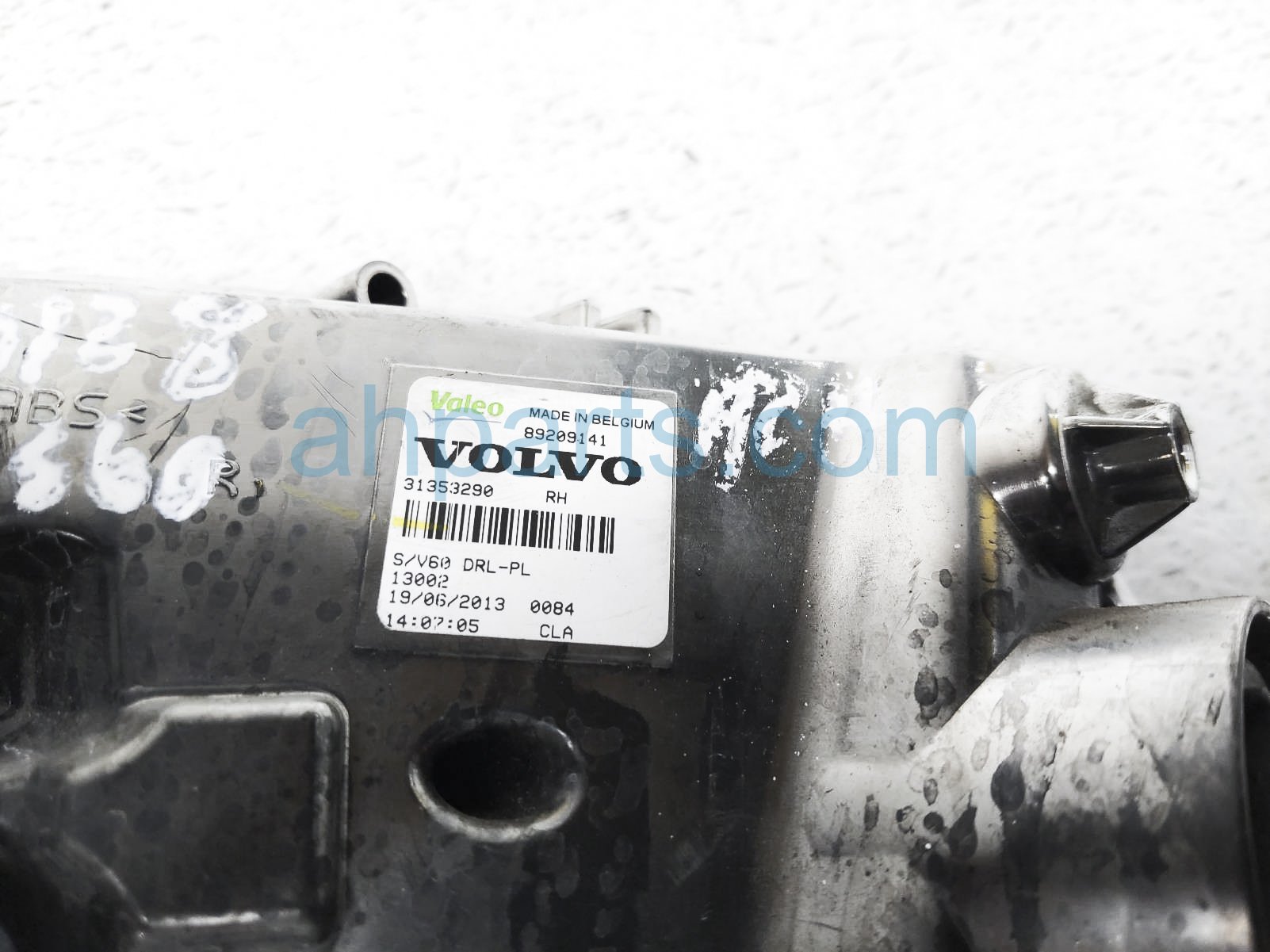 Sold 2014 Volvo S60 Passenger Daytime Running Lamp 31420396,