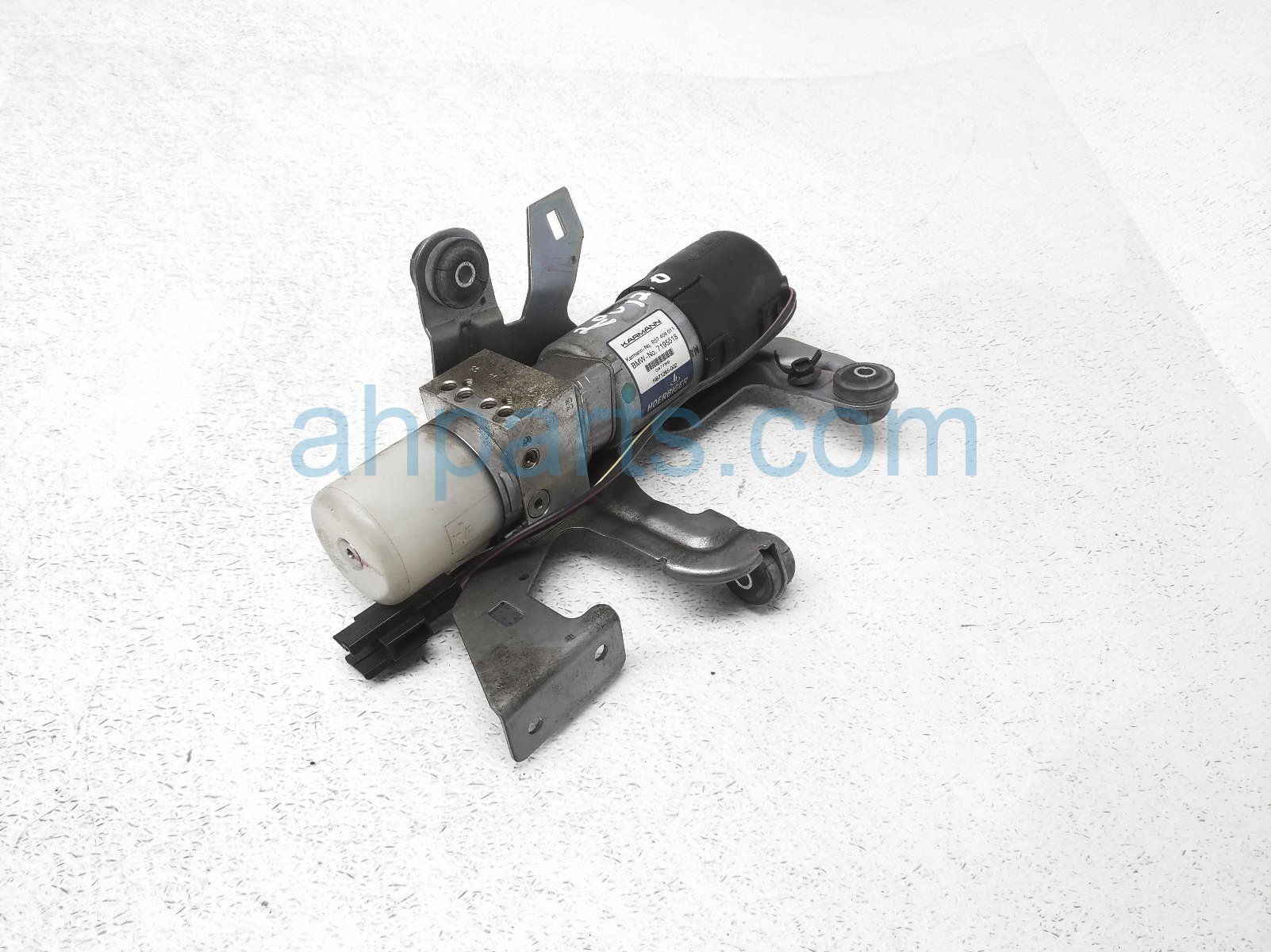 Sold 2010 BMW Mini Cooper Convertible Hydraulic Pump Assy 54-34-2-758-423,