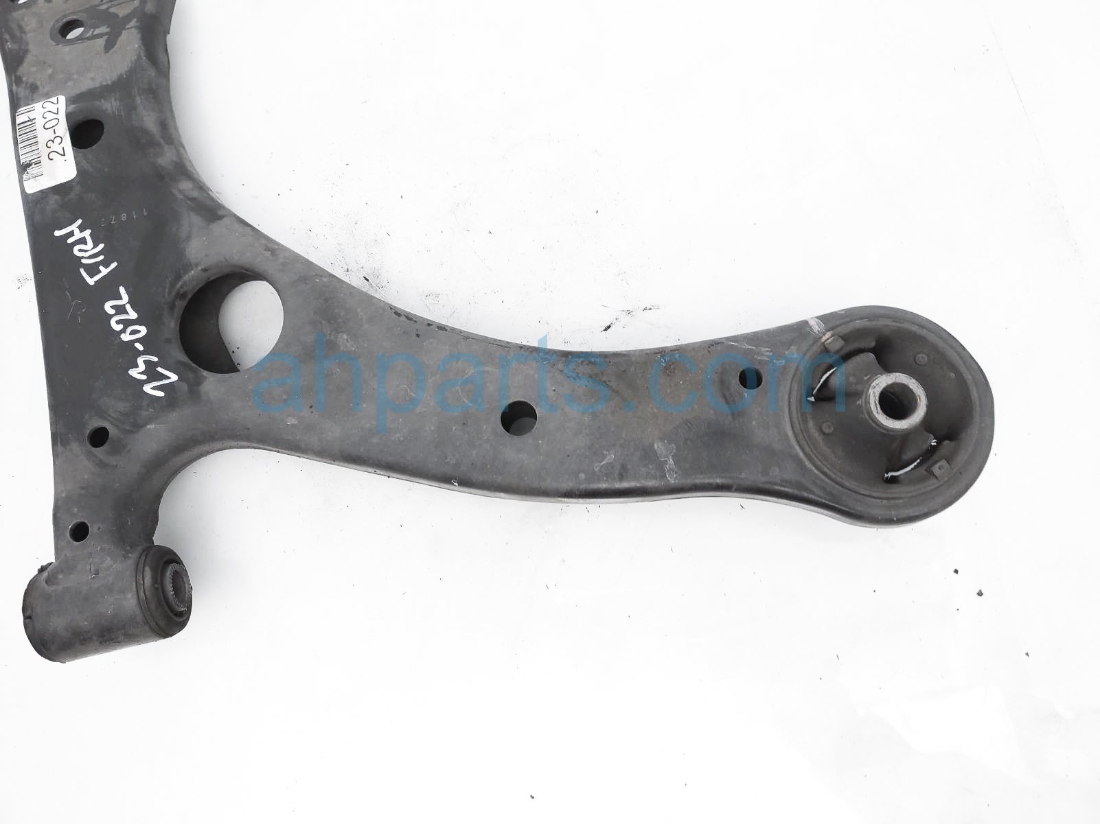 Sold 2017 Toyota Corolla Front Passenger Lower Control Arm 48068-02301,
