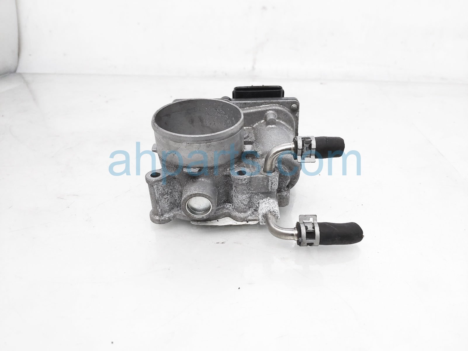 Sold 2020 Toyota Corolla Throttle Body 22030-0T130,