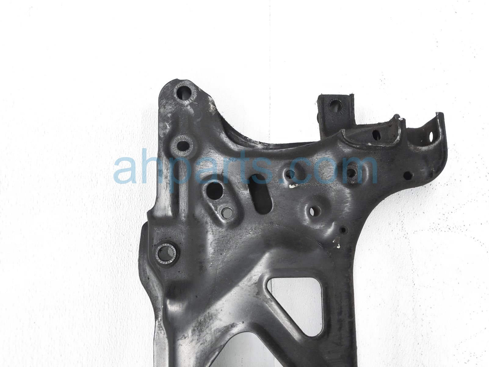 Sold 2015 Volkswagen Jetta Crossmember Front Sub Frame / Cradle 5C0-199 ...