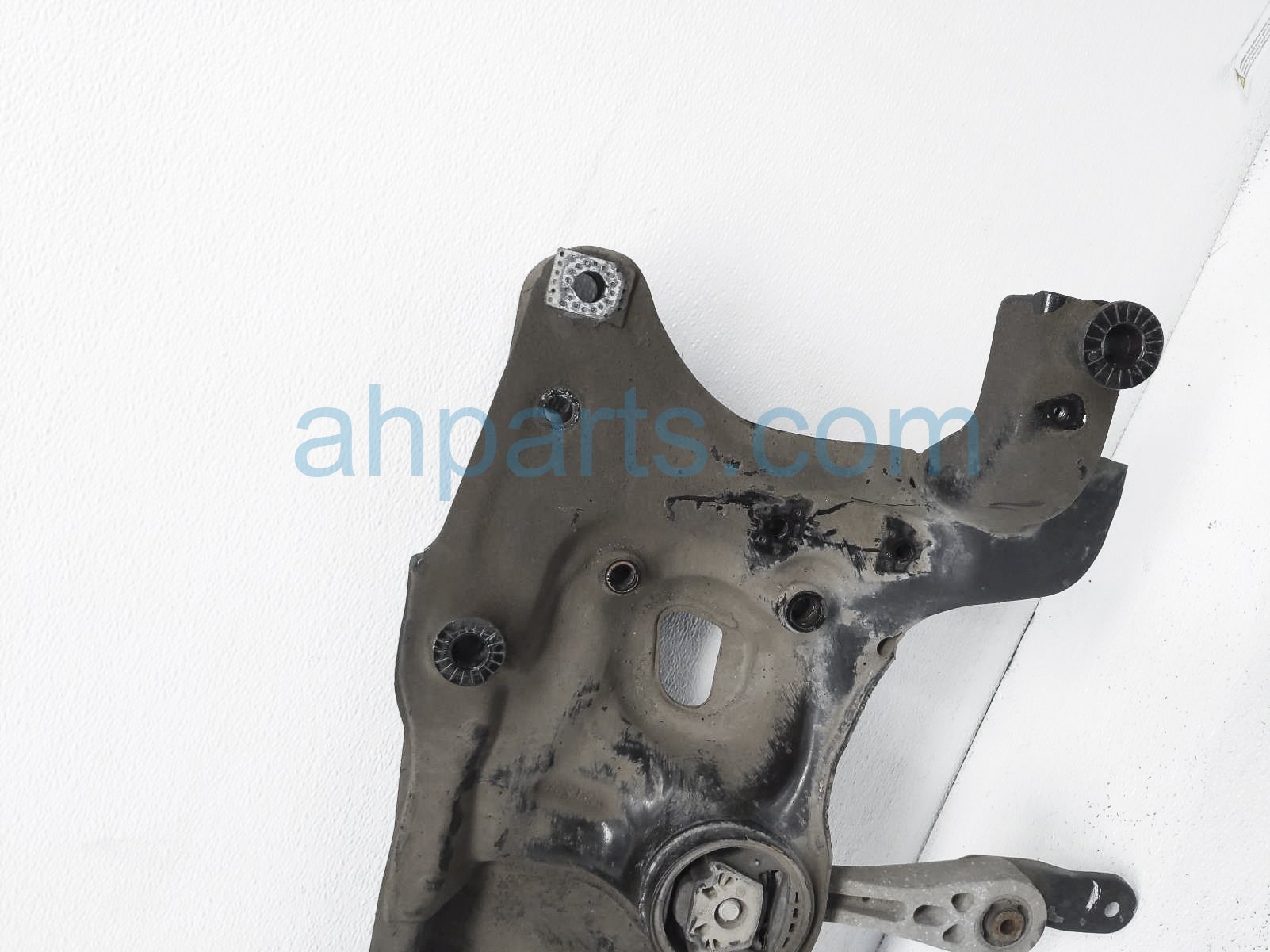 Sold 2015 Volkswagen Jetta Crossmember Front Sub Frame / Cradle 5C0-199 ...