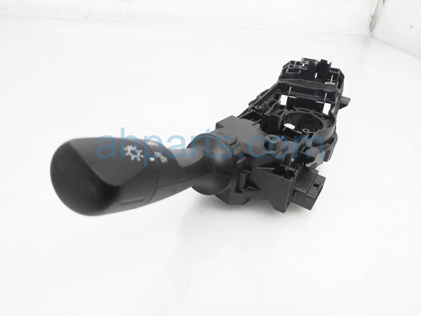 Sold 2016 Toyota Camry Combo Headlamp / Signal Column Switch 84140-06510,