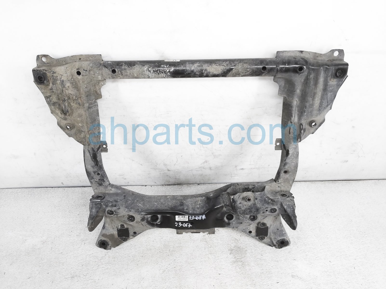 Sold 2015 Honda Civic Crossmember Front Sub Frame / Cradle 50200-TR0-A02,