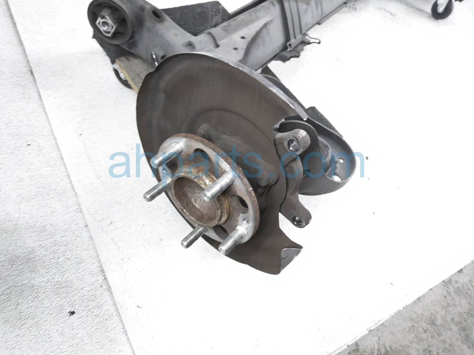 Sold 2016 Hyundai Veloster Rear Axle Torsion Beam 55100-2V501,