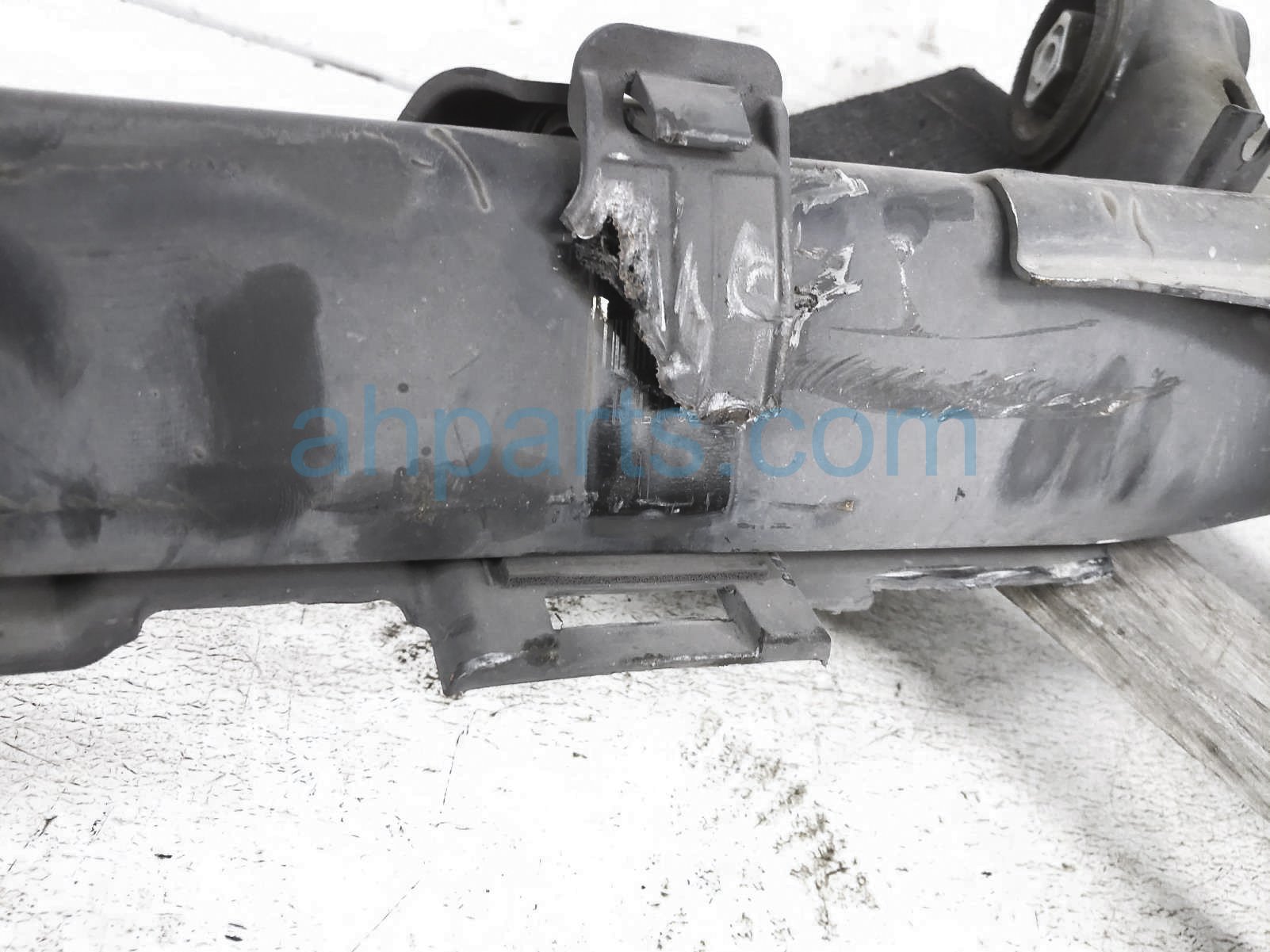 Sold 2016 Hyundai Veloster Rear Axle Torsion Beam 55100-2V501,