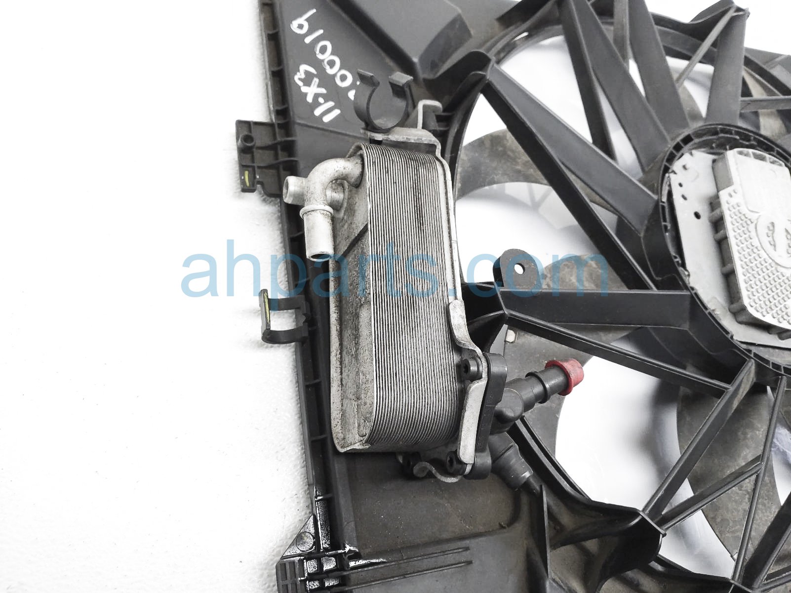 Sold 2011 BMW X3 Radiator Cooling Fan Assy 17-42-7-593-850,