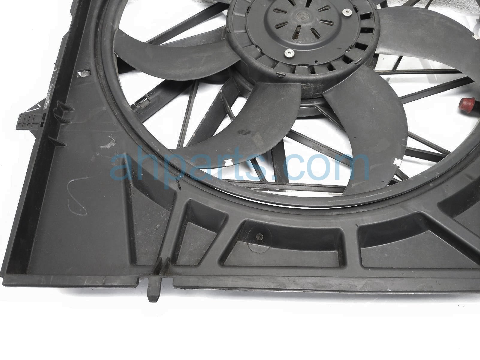 Sold 2011 BMW X3 Radiator Cooling Fan Assy 17-42-7-593-850,