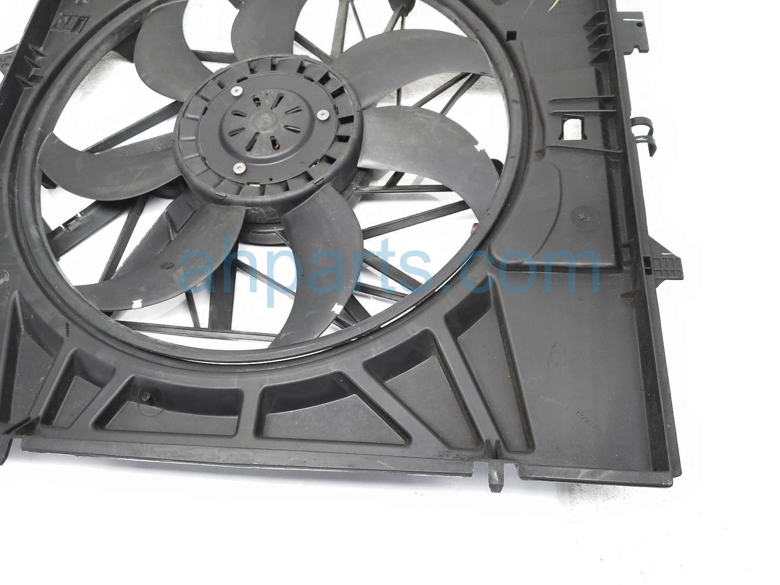 Sold 2011 BMW X3 Radiator Cooling Fan Assy 17-42-7-593-850,