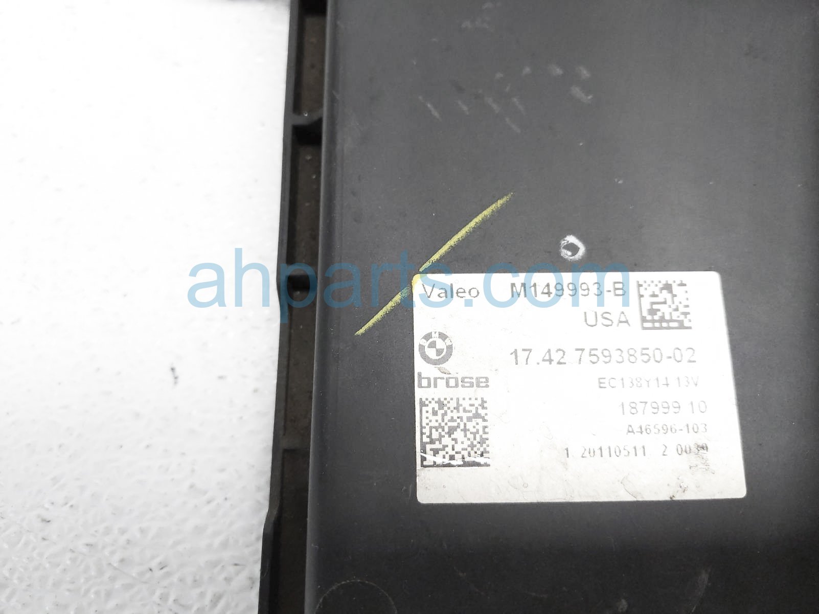 Sold 2011 BMW X3 Radiator Cooling Fan Assy 17-42-7-593-850,