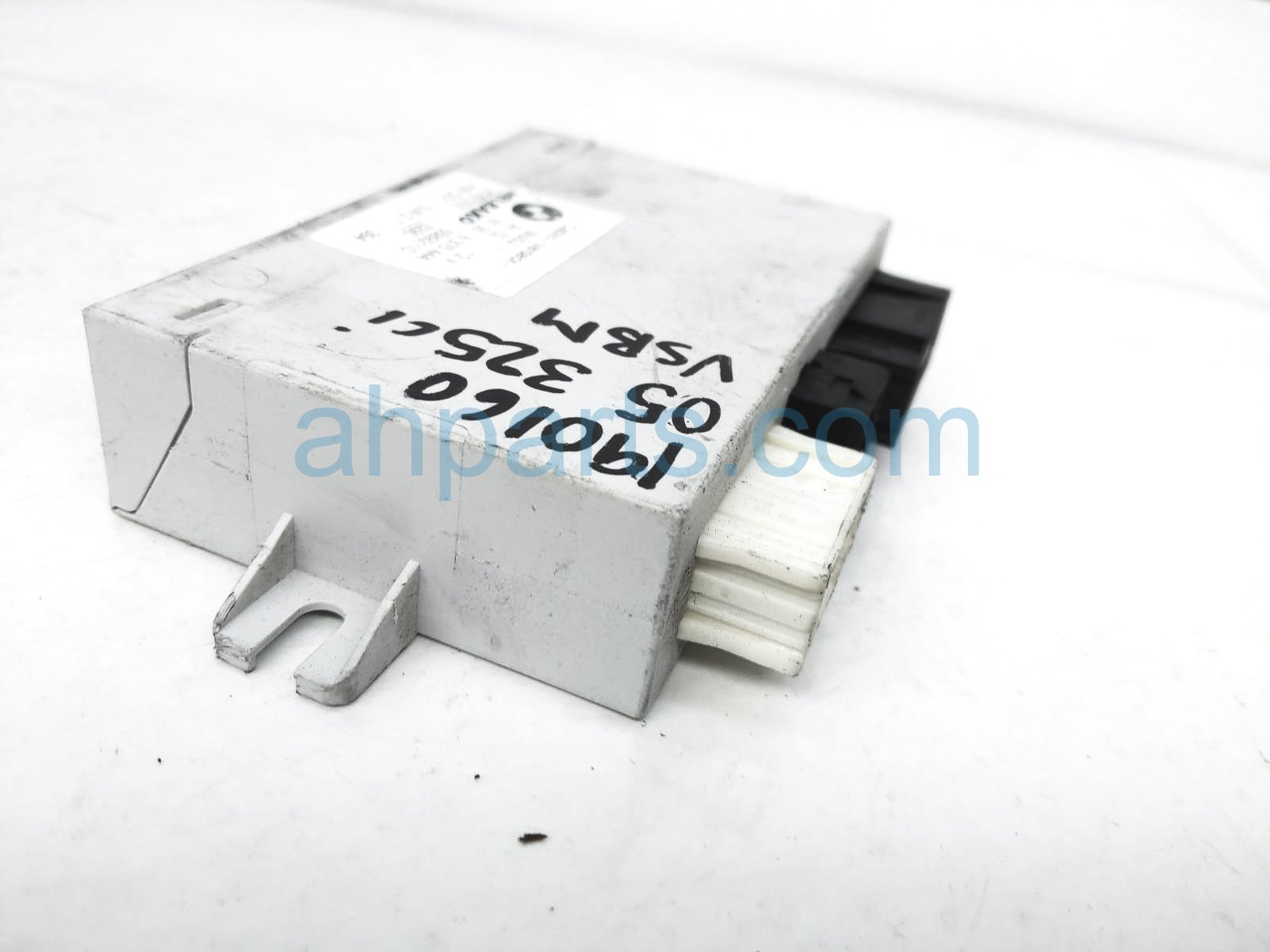 Sold 2005 BMW 325ci Convertible Top Control Module Unit 61-35-6-960-141,
