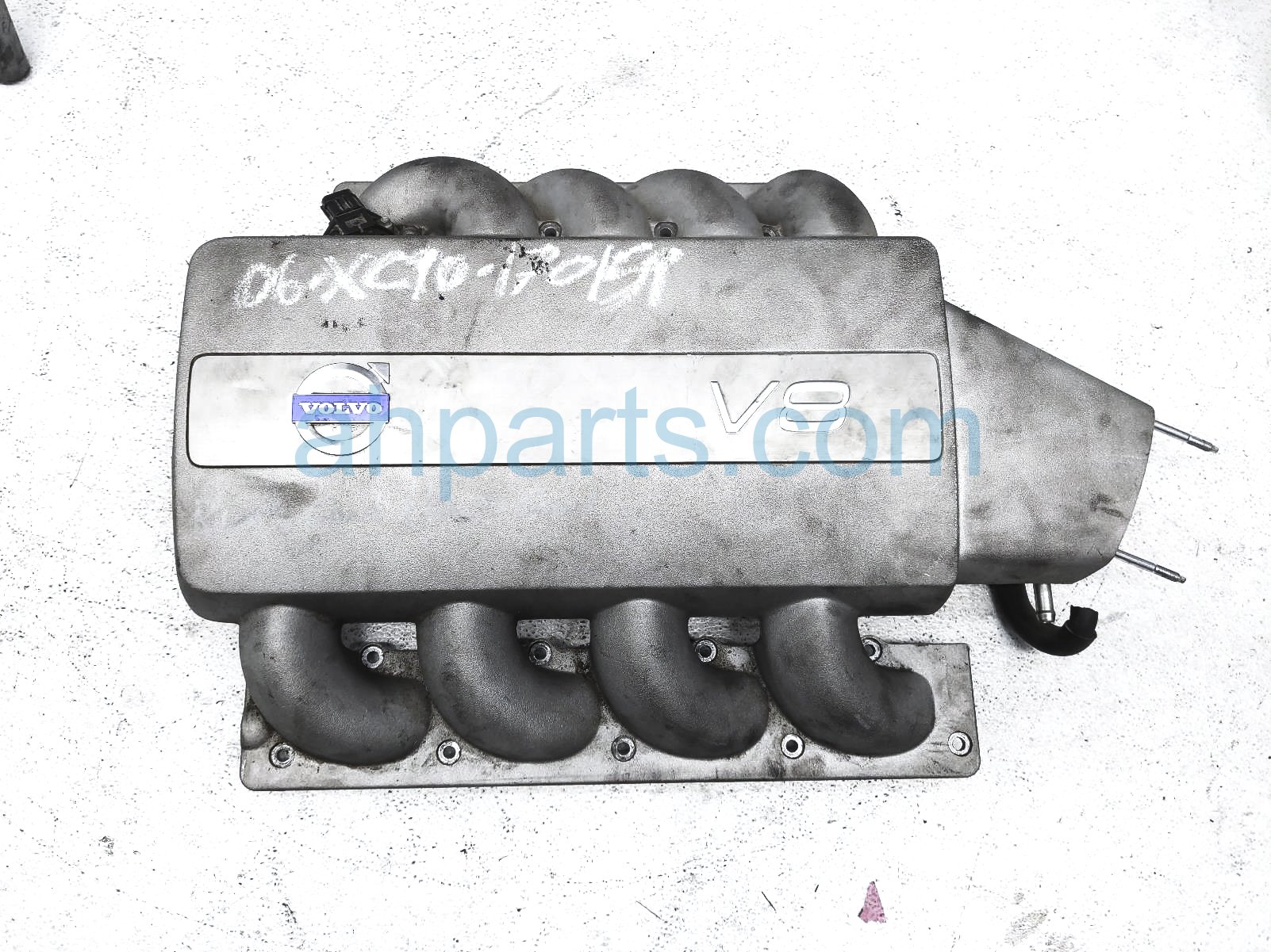 Sold 2006 Volvo Xc90 Upper Intake Manifold 30720334