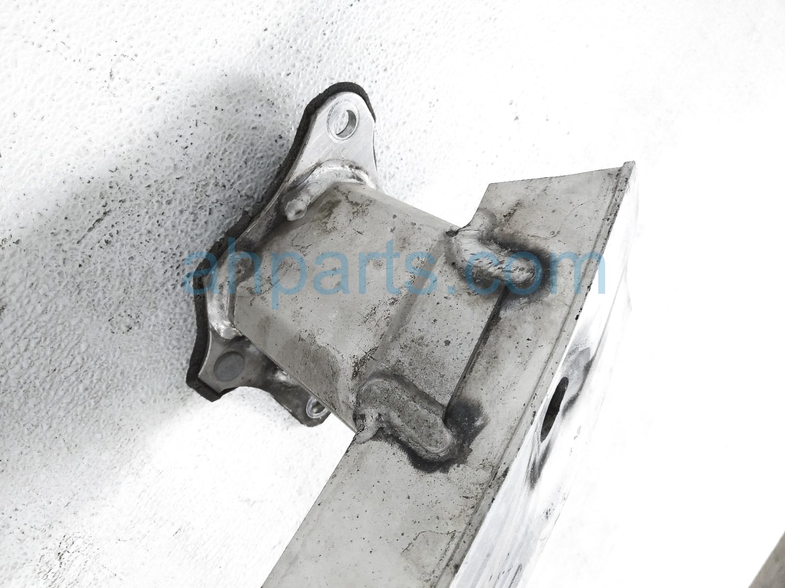 Sold 2013 Audi A7 Audi Beam Rear Bumper Reinforcement Bar 4G8-807-309-A,