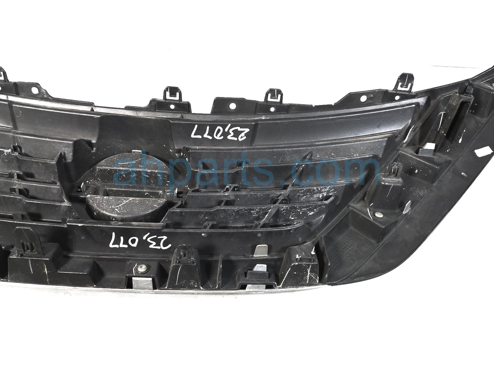 2018 Nissan Altima Upper Grille - 62310-9HS1A