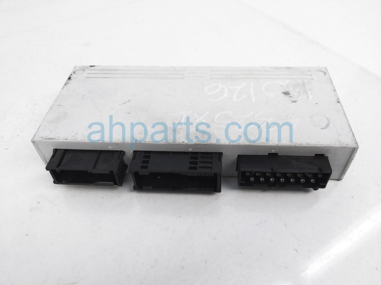 Sold 2003 BMW 325xi Body Control Module (bcm) 61-35-3-454-607,