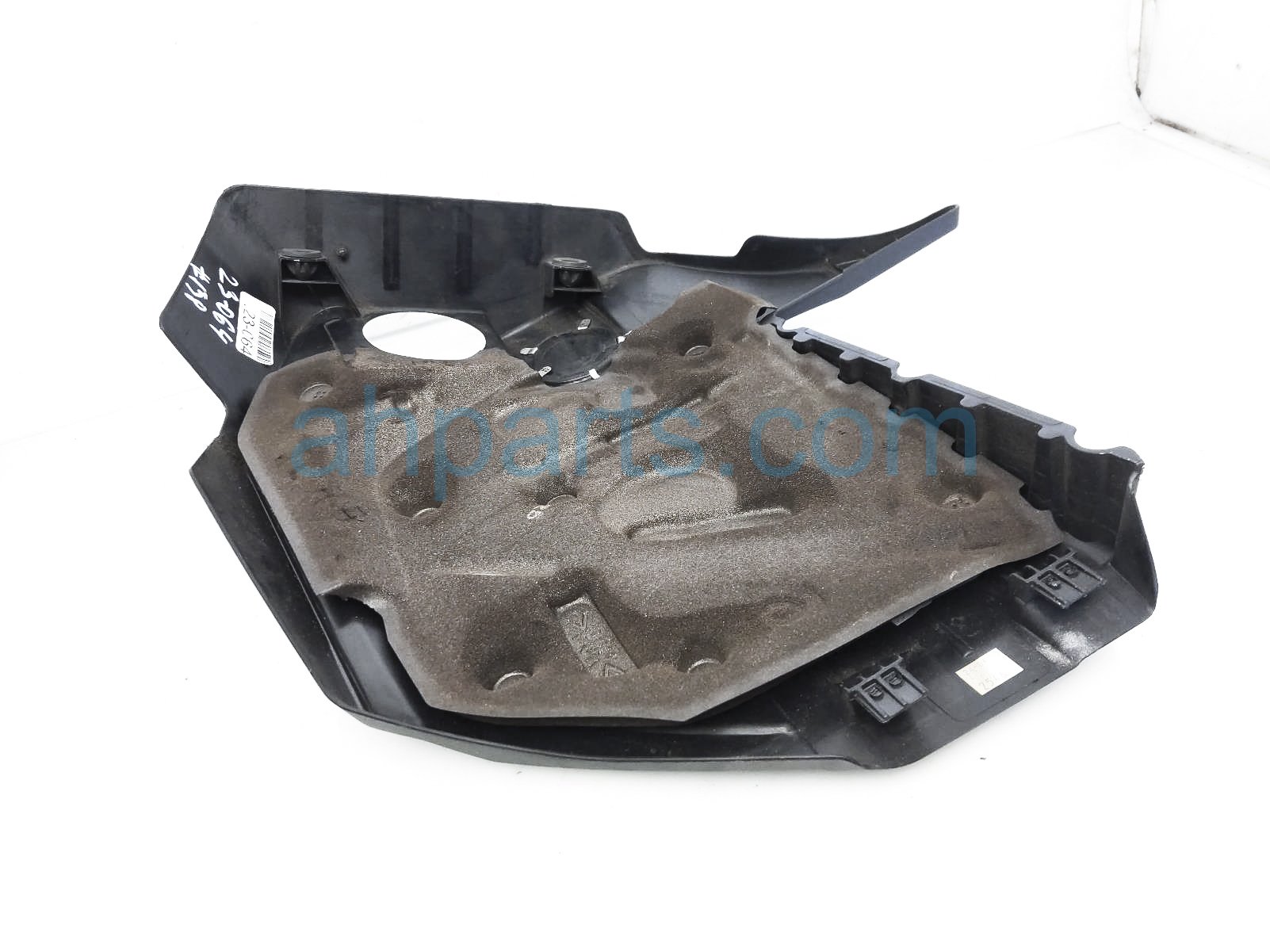 Sold 2013 BMW 535i Engine Appearance Cover 11-12-7-607-447,