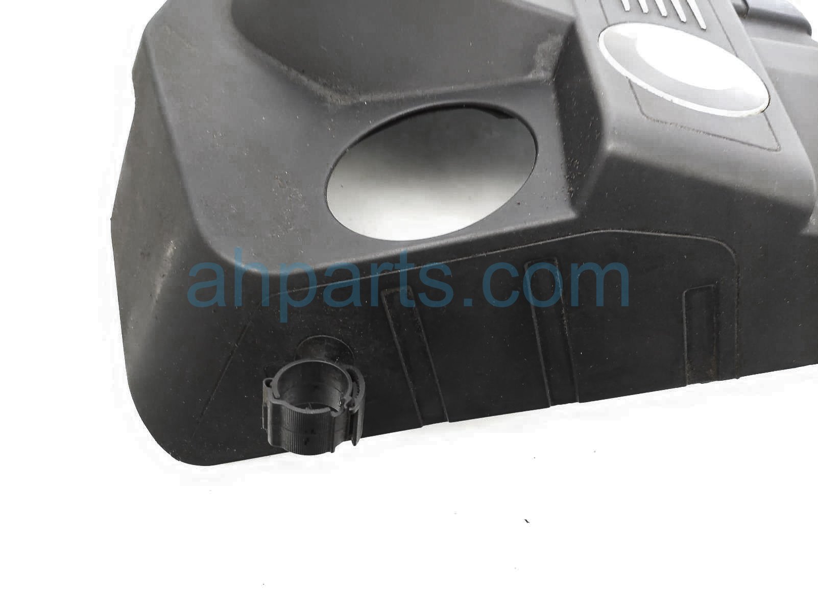 Sold 2013 BMW 535i Engine Appearance Cover 11-12-7-607-447,