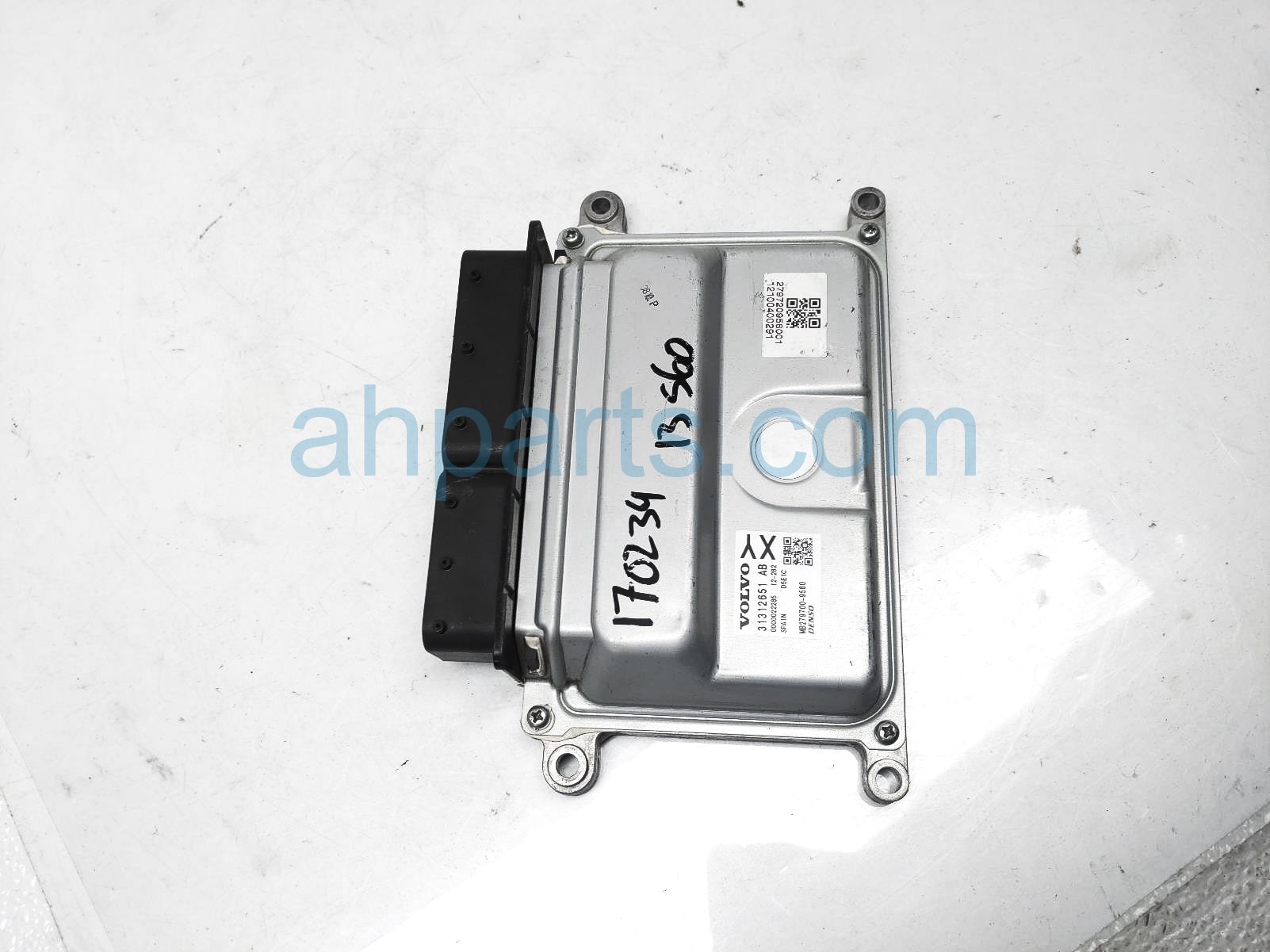 Sold 2013 Volvo S60 Ecu Control / Engine Computer Module (ecm) 31312651