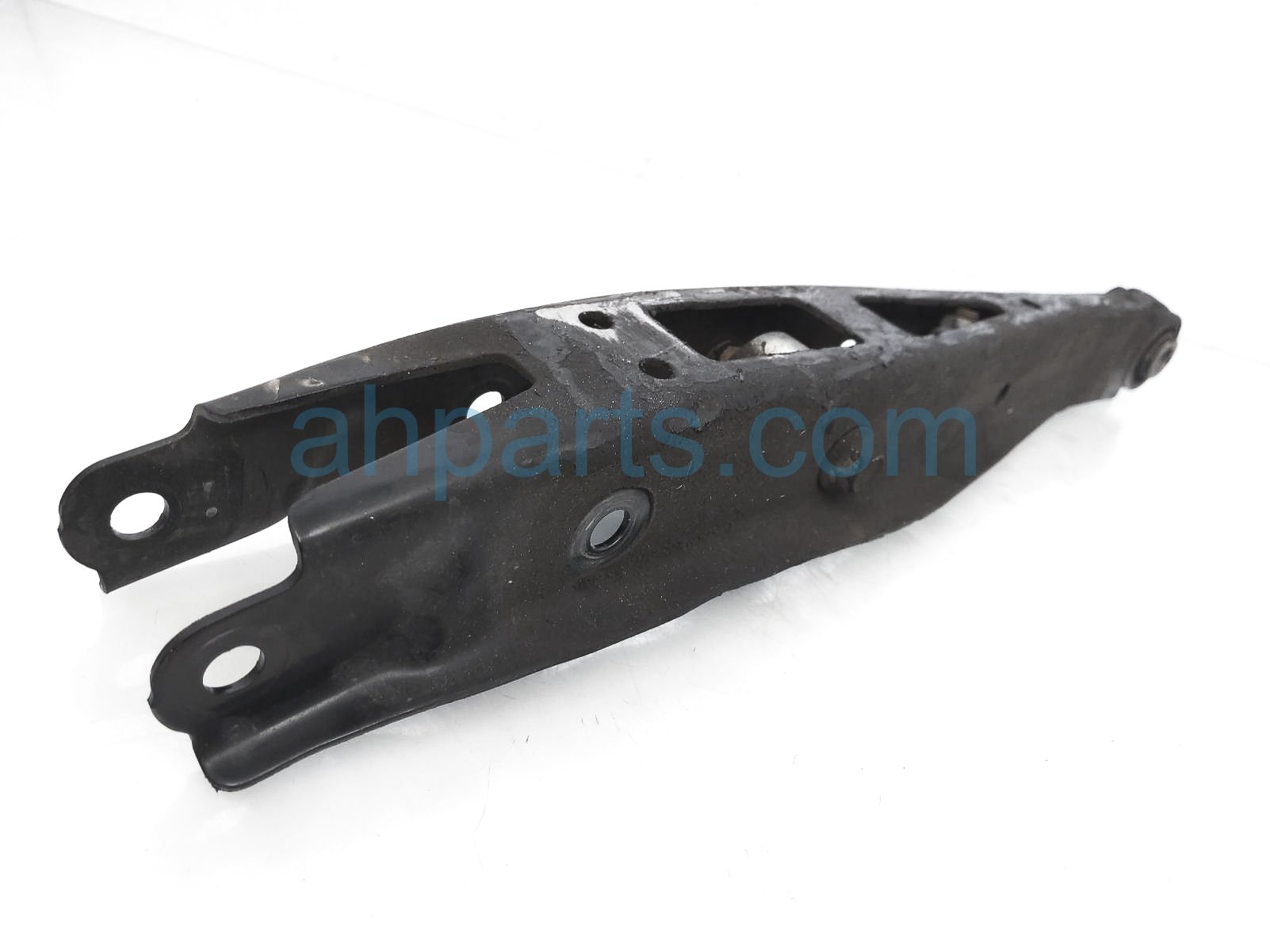 Sold 2022 Subaru WRX Lower Rear Driver Strut Mount Control Arm 20250FL040