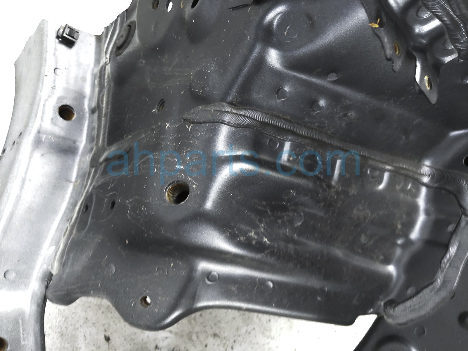 Sold 2022 Honda Civic Driver Apron Cut - Grey - 1.5l Htbk 60910-T20-305ZZ,